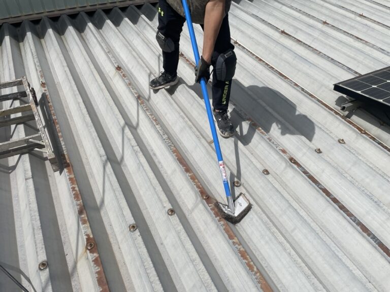 ガルバリウム鋼板への塗装 - leco paint｜神戸市西区・明石市に特化した地域密着型の塗装店